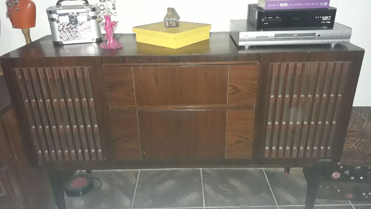 Rádio Vitrola Antiga | Móvel de Antiquário Philips Usado 47229456 | enjoei