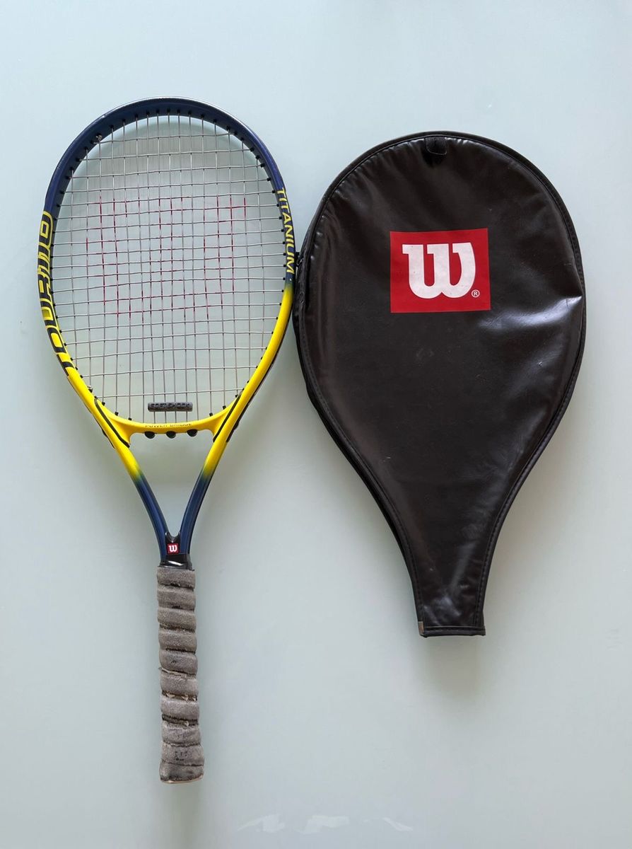 Raquete de Tênis Wilson Tour 110 Titanium | Item p/ Esporte e Outdoor ...