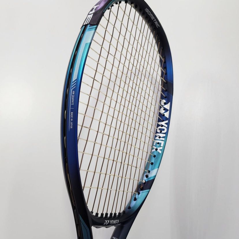 Raquete Yonex Ezone 100 (2022/2023) | Item p/ Esporte e Outdoor Yonex Usado 83063450 | enjoei