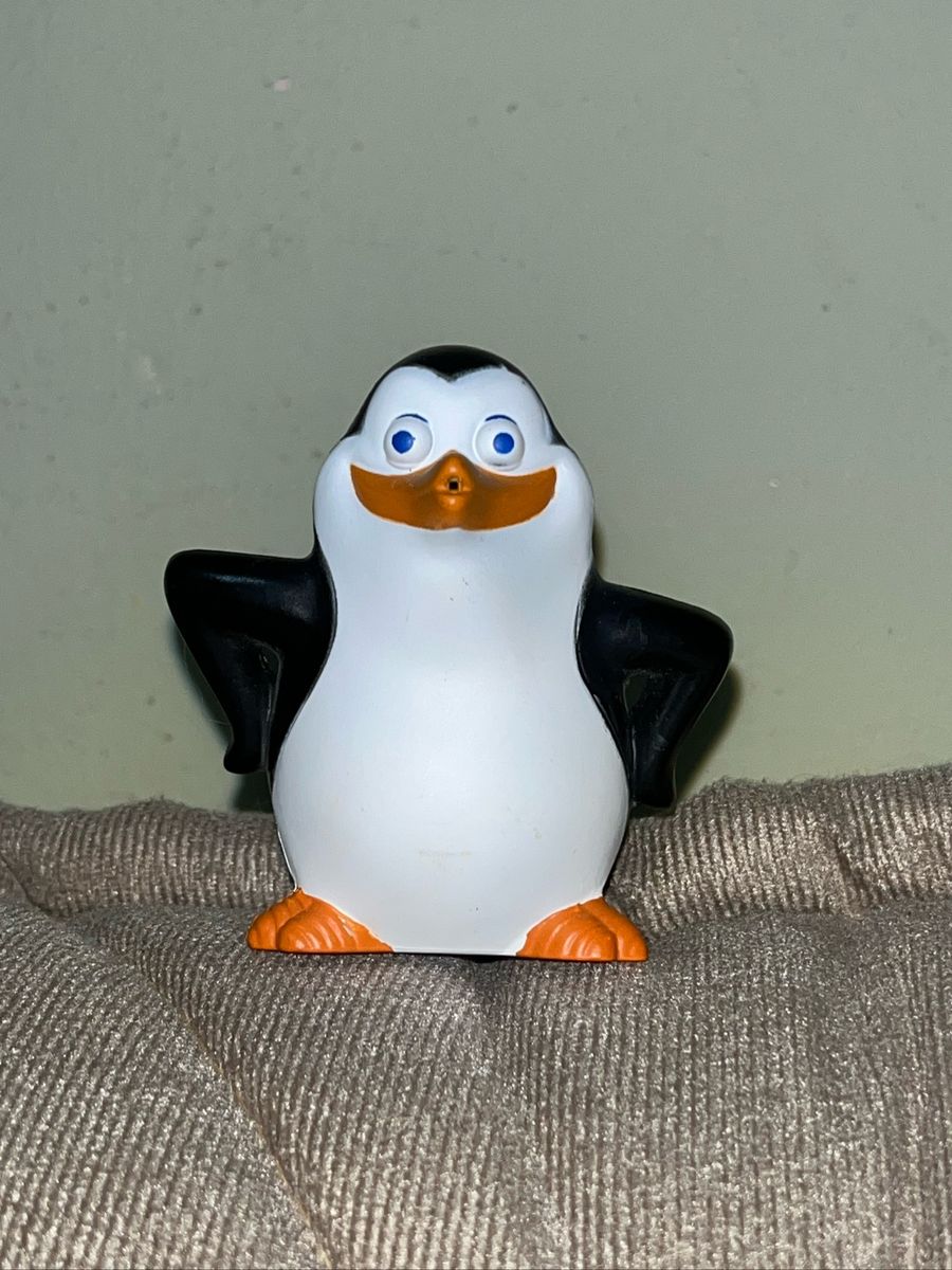 Recruta Dos Pinguins de Madagascar, Brinquedo Espirra Água da Boca ...