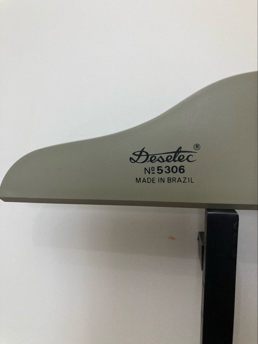 Régua T Desetec em Madeira + Capa | Item de Papelaria Desetec Usado ...