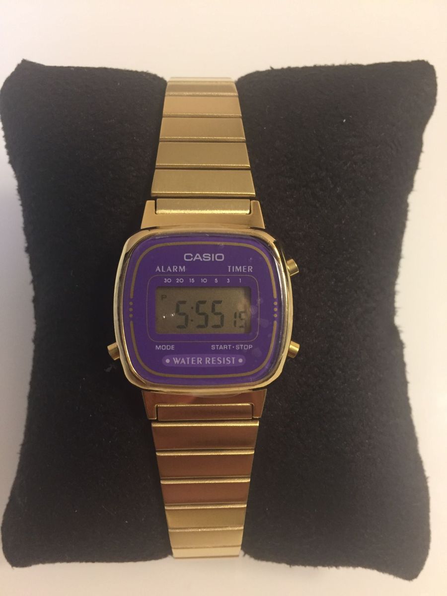 Relógio Casio Vintage Dourado Fundo Roxo La670wga-6df | Relógio ...
