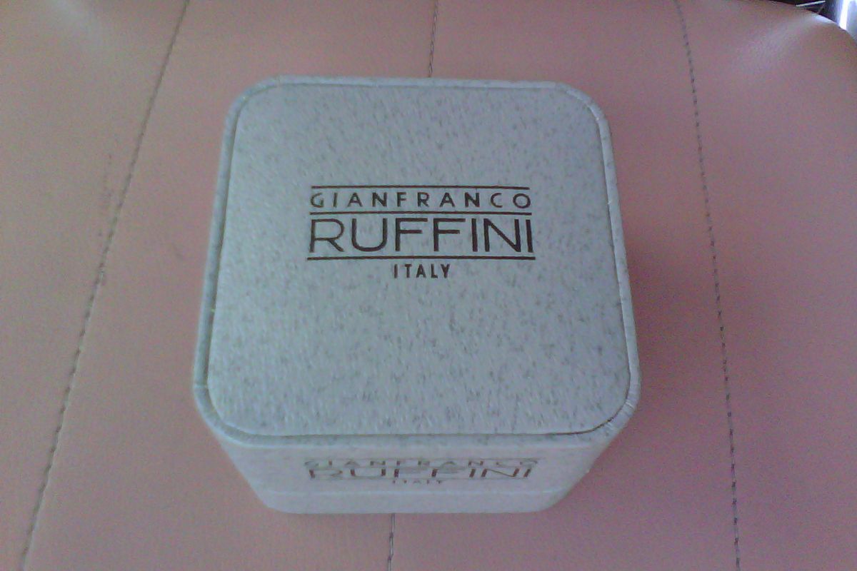 Relógio Feminino Quartz Gianfranco Ruffini Italy Novo | Cacareco ...