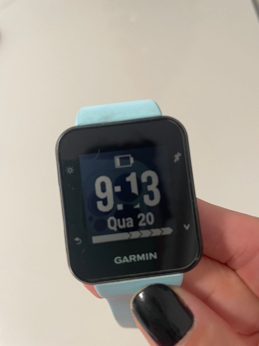 Relógio Garmim Forerunner 35 (c/ Detalhe Na Tela) | Relógio Feminino ...