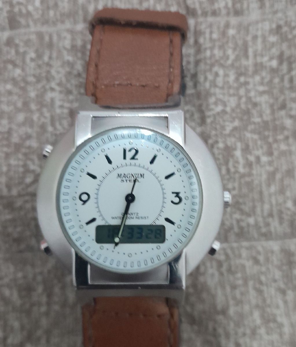 Relógio Magnum | Relógio Masculino Magnum Usado 82115127 | enjoei