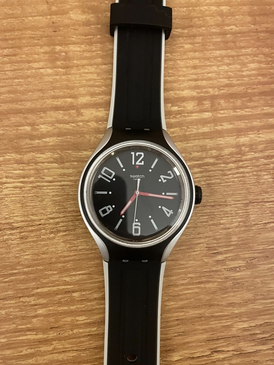 Relógio Swatch Iron Light Preto com Detalhes Cinza | Relógio Masculino ...