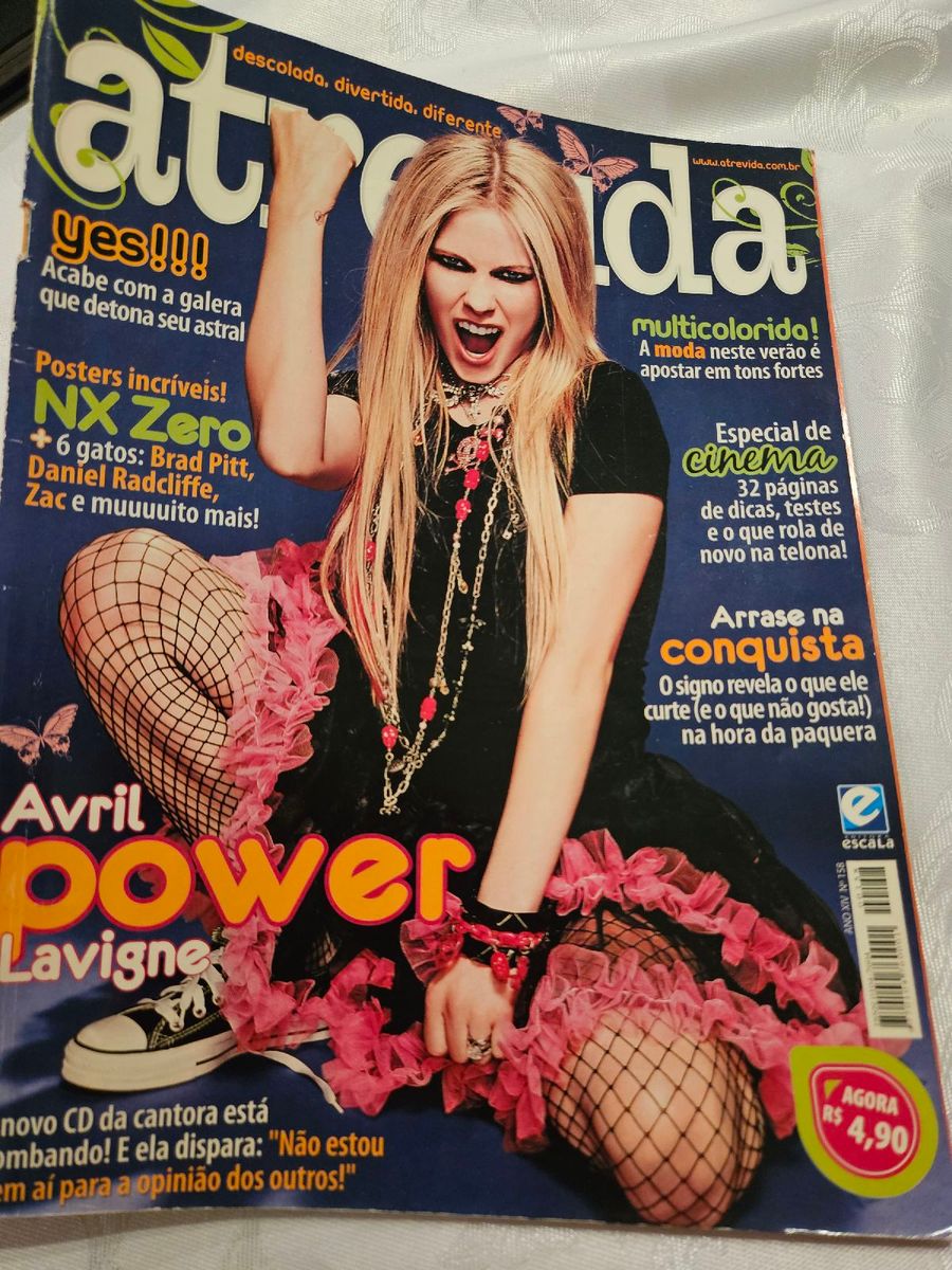Revista Atrevida Avril Lavigne | Item de Música Usado 104103554 | enjoei