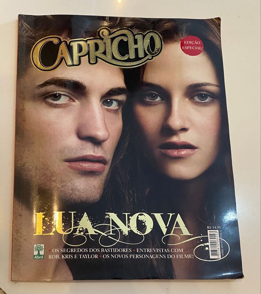 Revista Edição Especial da Capricho. Capa Edward e Bella de Crepúsculo ...
