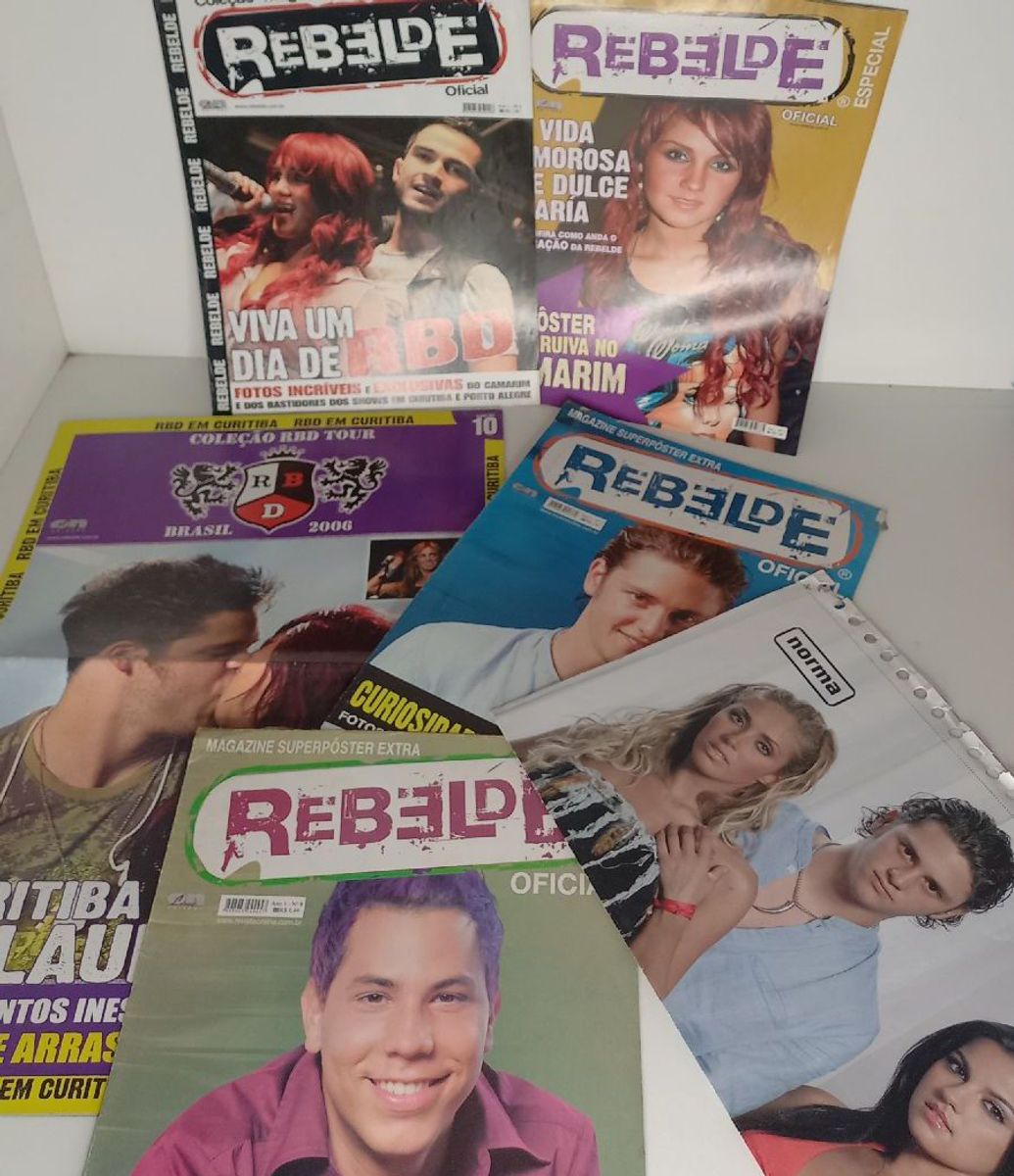 Revista Pôster Rbd Rebelde | Item de Papelaria Rebelde Nunca Usado ...