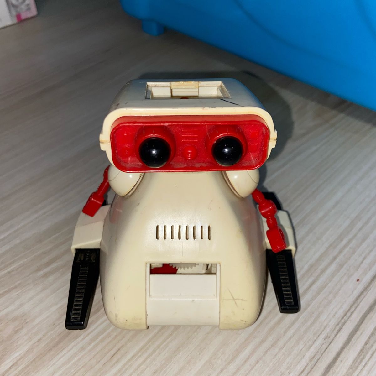 Robô Ding-bo Anos 80 | Item Infantil Usado 79900093 | enjoei