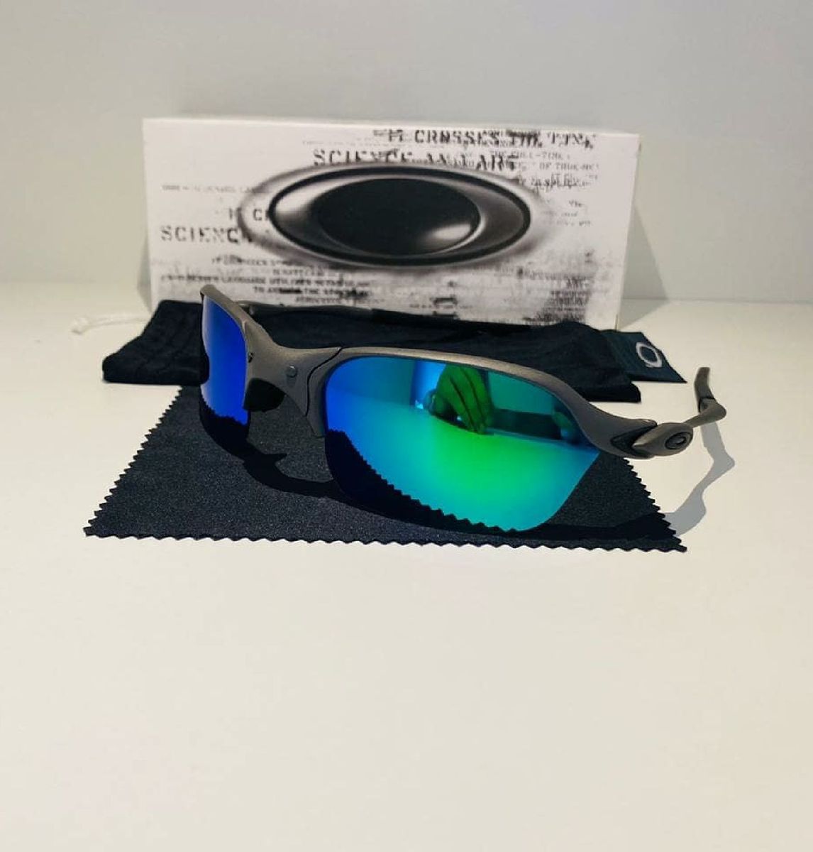 Romeu 2 Oakley Pinada de Metal + Caixinha Completa | Óculos Masculino ...