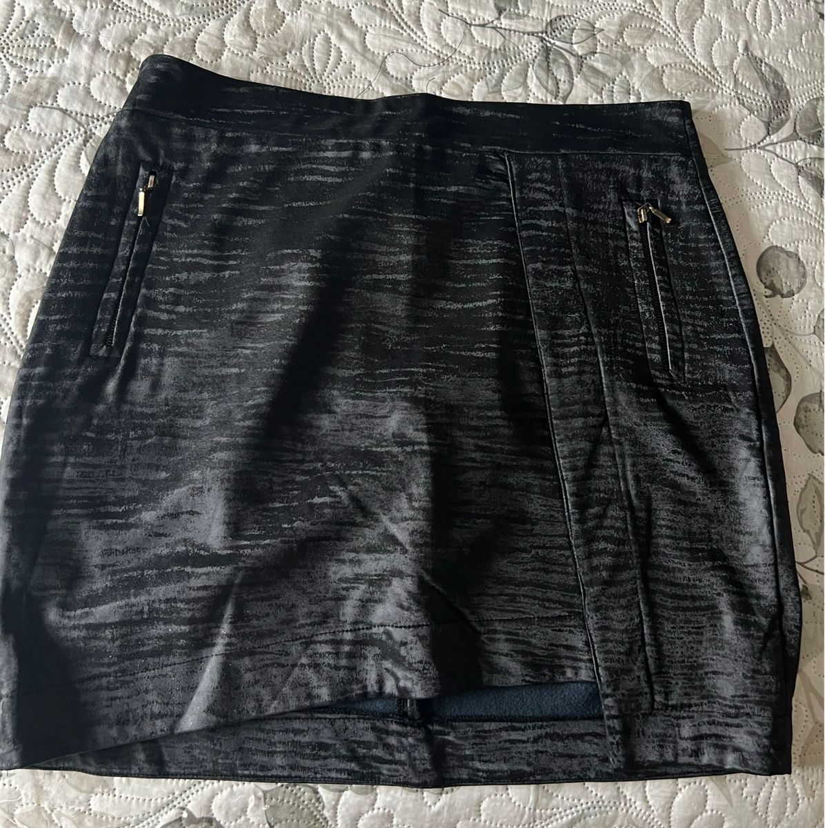 Saia Cetim Smel | Saia Feminina Smel Usado 133160121 | enjoei