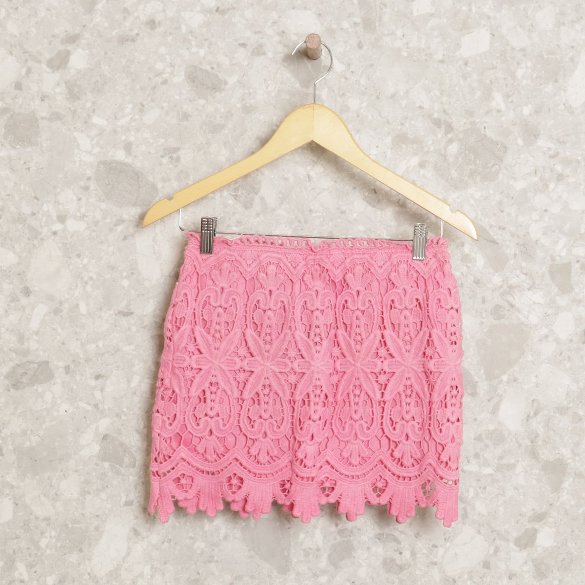 Saia Rosa Bordada Mika e Gala | Saia Feminina Mika E Gala Usado 102654582 | enjoei