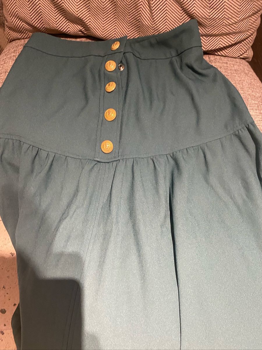 Saia Verde Oliva Nv 40 | Saia Feminina Nv Usado 74860600 | enjoei