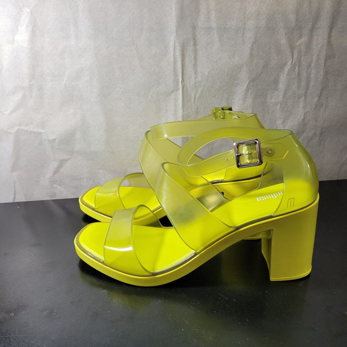 Salto Alto Melissa Feminina Model Zest Luz Verdes Neon | Sandália ...