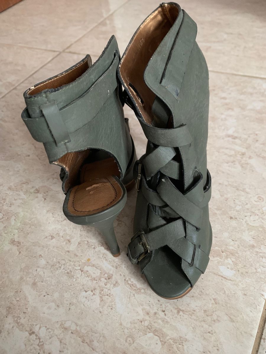 Salto Transpassado Verde Militar, Santa Lolla | Sapato Feminino Santa ...