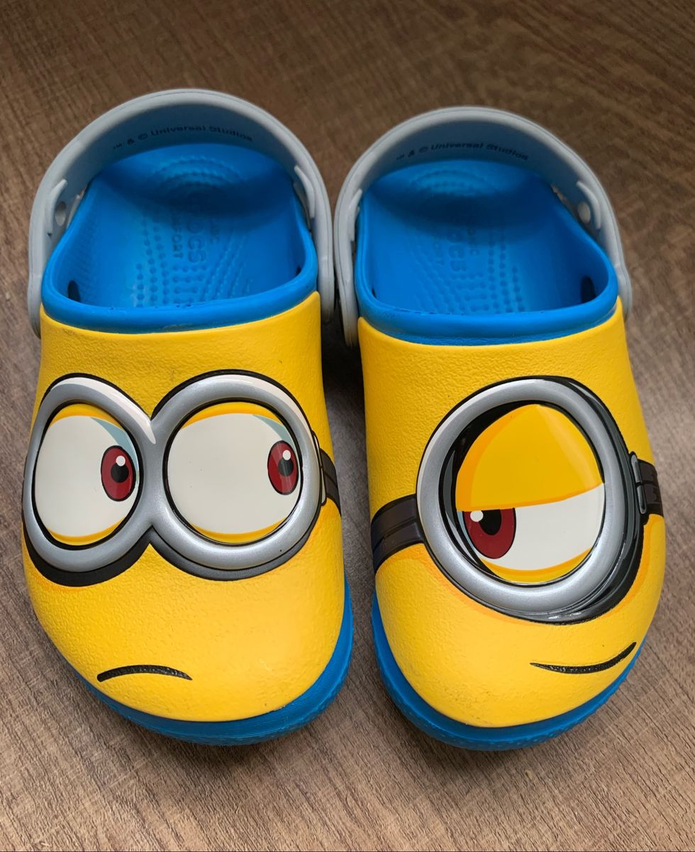 Sandália Crocs Infantil Personagens Minion | Calçado Infantil para ...