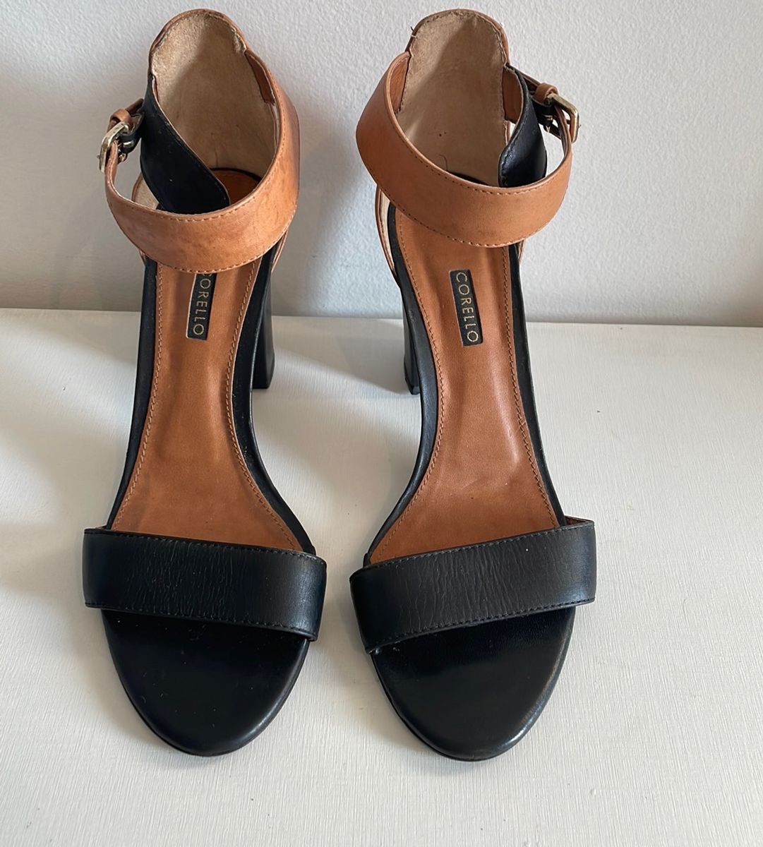 Sandália de Couro da Corello | Sandália Feminina Corello Usado 84715945 ...