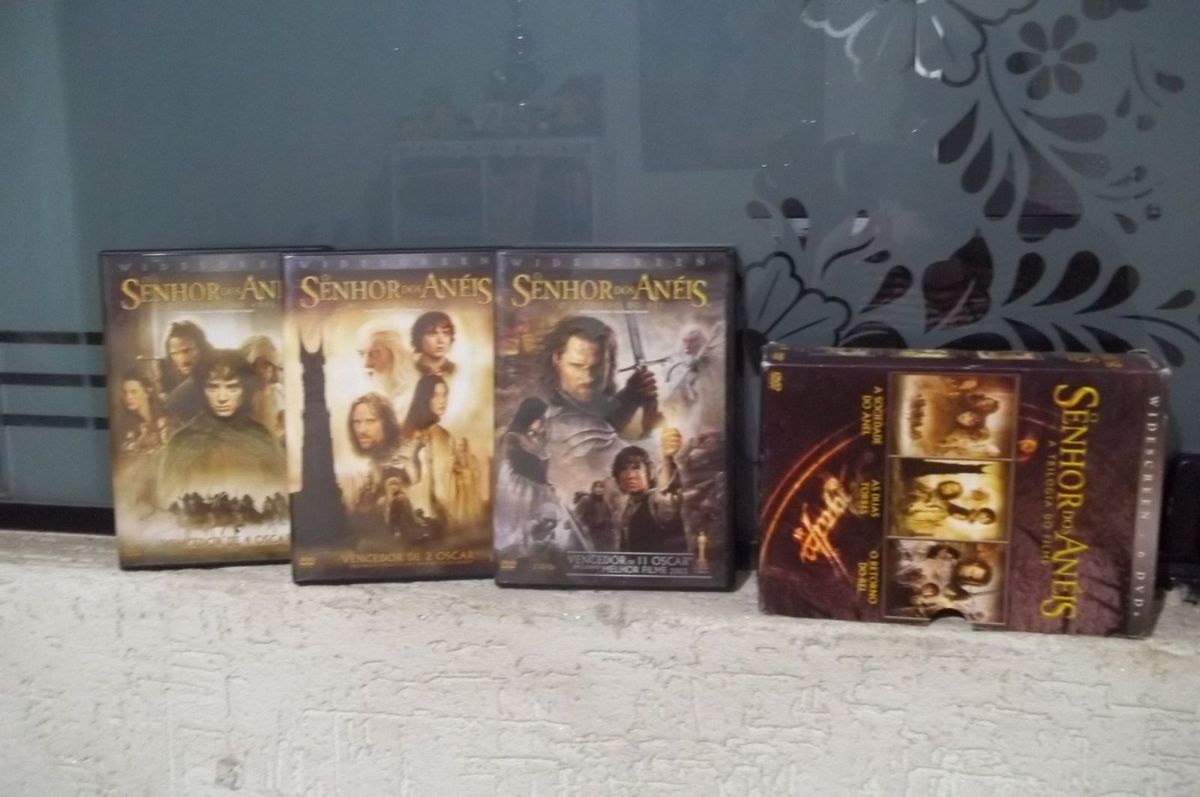 São Três Filmes do Senhor Dos Anéis, Cada Capa Tem Dois Dvds | Filme e ...
