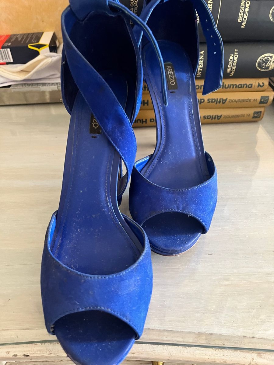 Sapado Azul Royal Arezzo com Marcas de Uso 38 | Sapato Feminino Arezzo ...