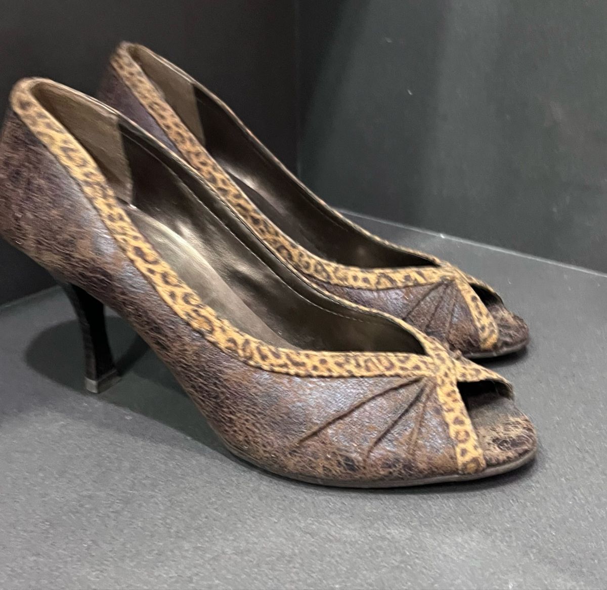 Sapato com Efeito Envelhecido | Sapato Feminino Ibiza Usado 78071249 ...