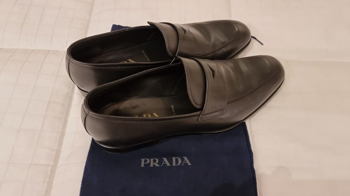 Sapato em Couro Preto da Prada Italiano , Número Uk8 , Br40 | Sapato Masculino Prada Usado ...