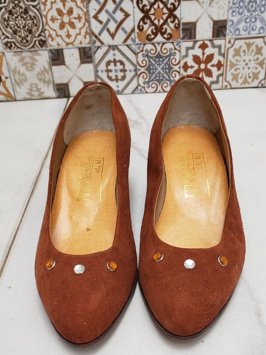 Sapato Italiano em Camurça | Sapato Feminino Pietro Spinelli Usado ...