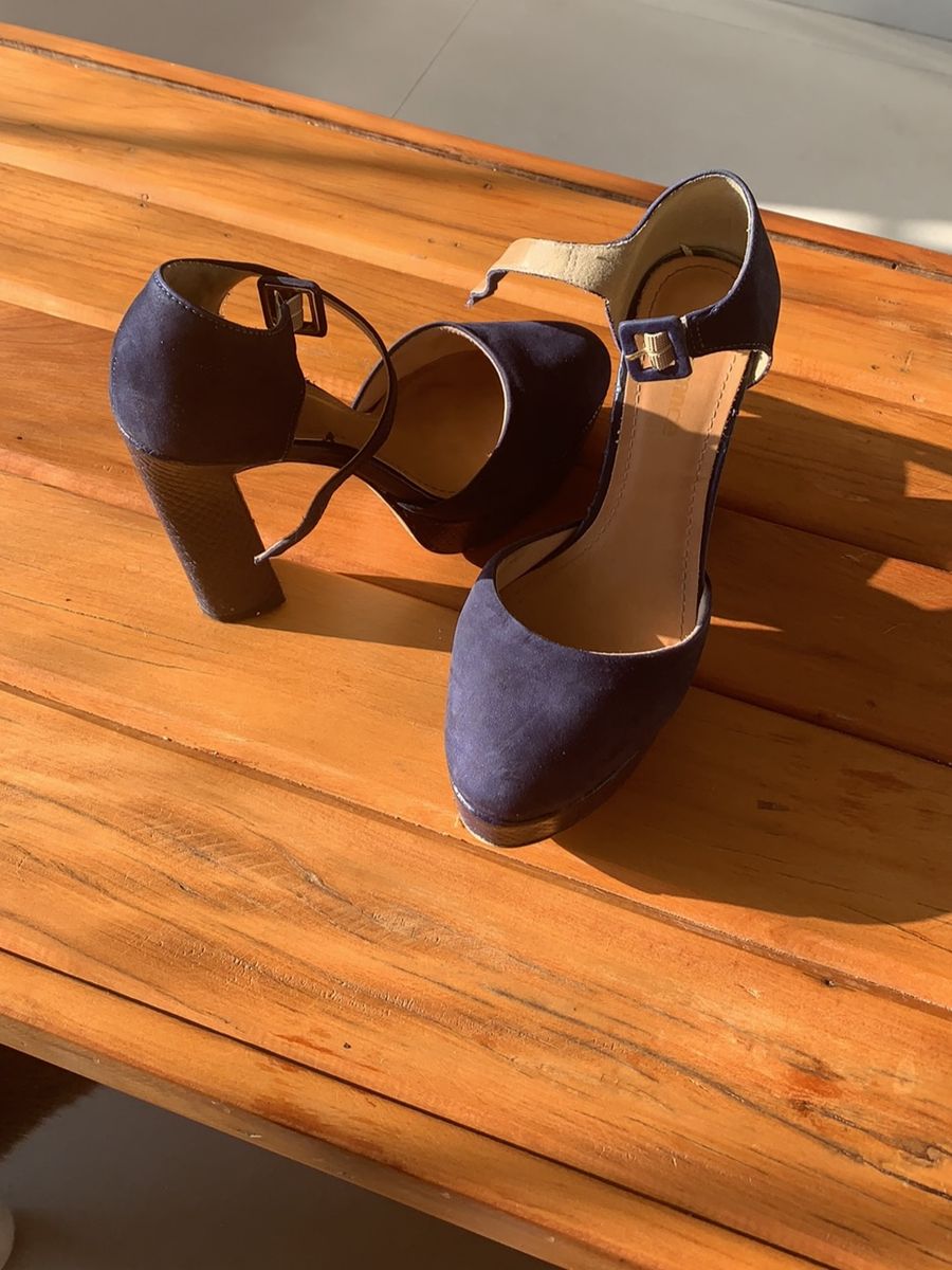 Sapato Salto Grosso Constance | Sapato Feminino Constance Usado ...