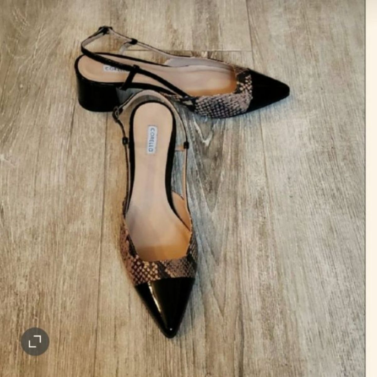 Scarpin Slingback da Corello, Salto Bloco, em Verniz Soft Couro Cobra ...