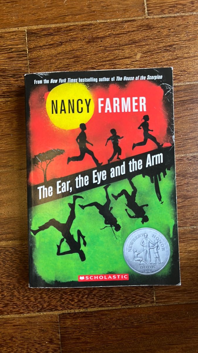 Scholastic Nancy Farmer The Ear The Eye And The Arm | Livro Scholastic ...