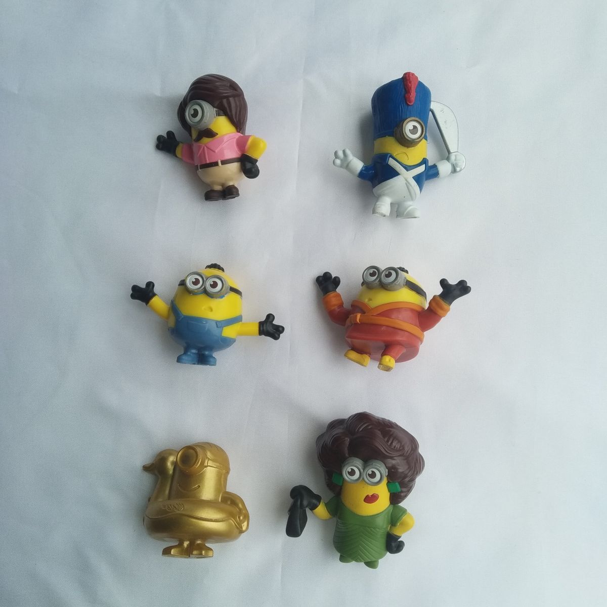 Seis Bonecos Minions Coleção Mc Donald's 2019 com Minion Dourado ...