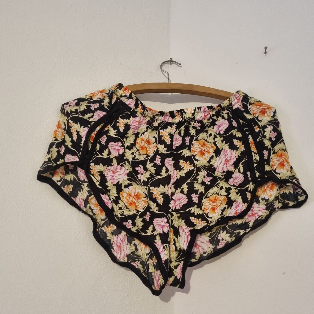 Short Florido Soltinho | Shorts Feminino Marina E Gabriella Usado ...