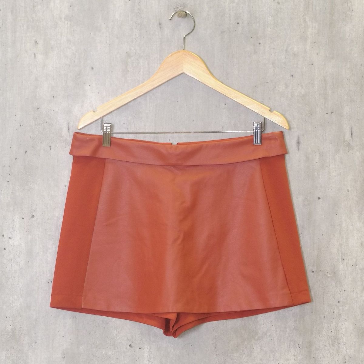 Short Terracota com Sobreposição Animale | Shorts Feminino Màs Animale ...