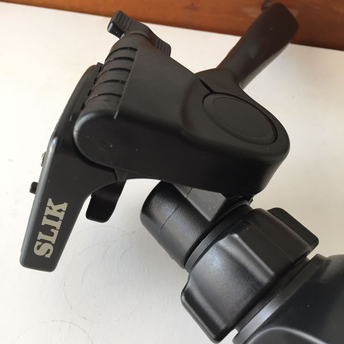 Slik Tripode, Modelo Sdv-10 | Lente e Acessório de Fotografia Slik Corporation Usado 18139167 ...