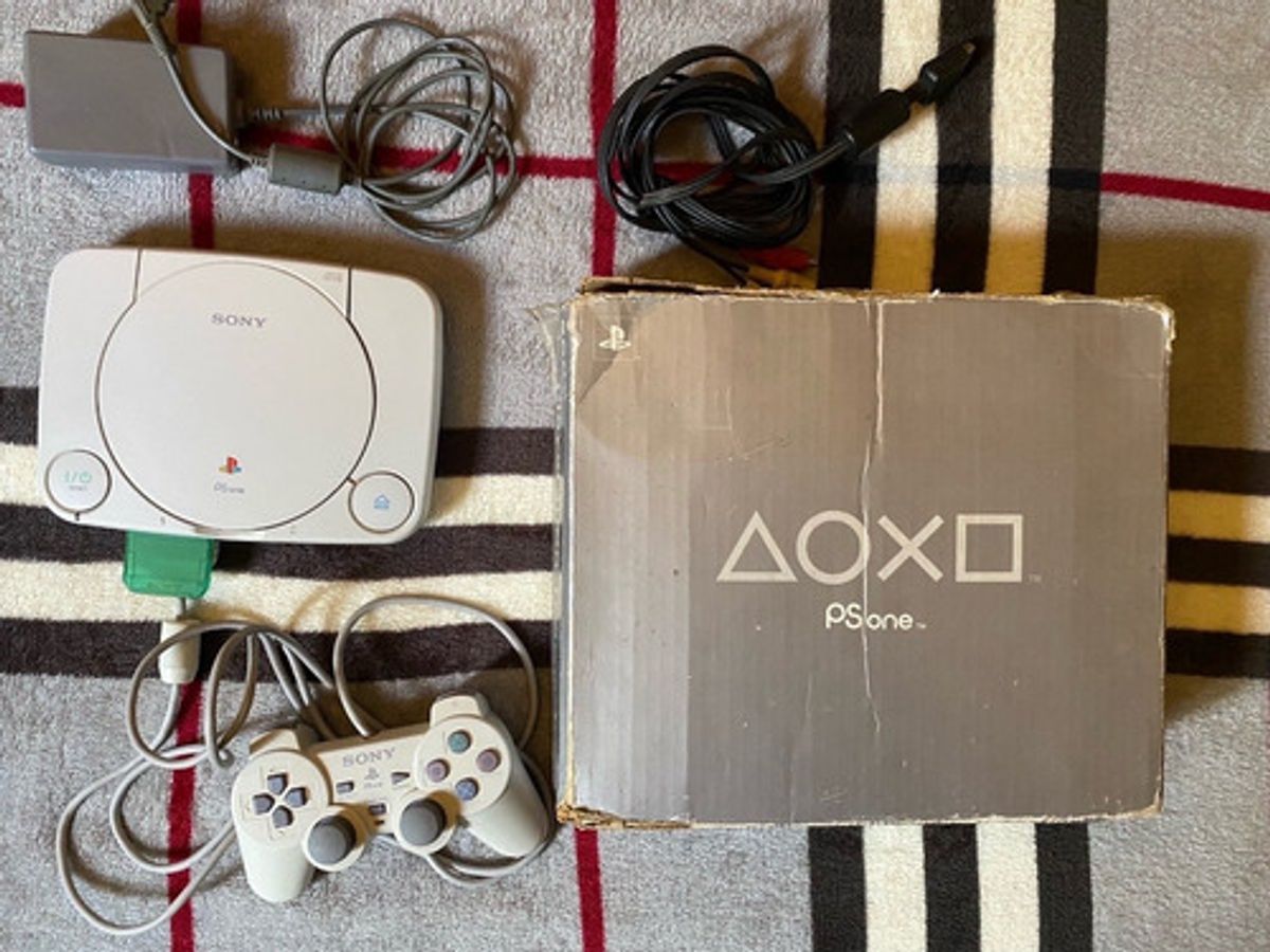 Sony Ps1 Slim Psone (dstravdo) C/ Caixa e Memory Card Verde Transparente | Console de Videogame ...