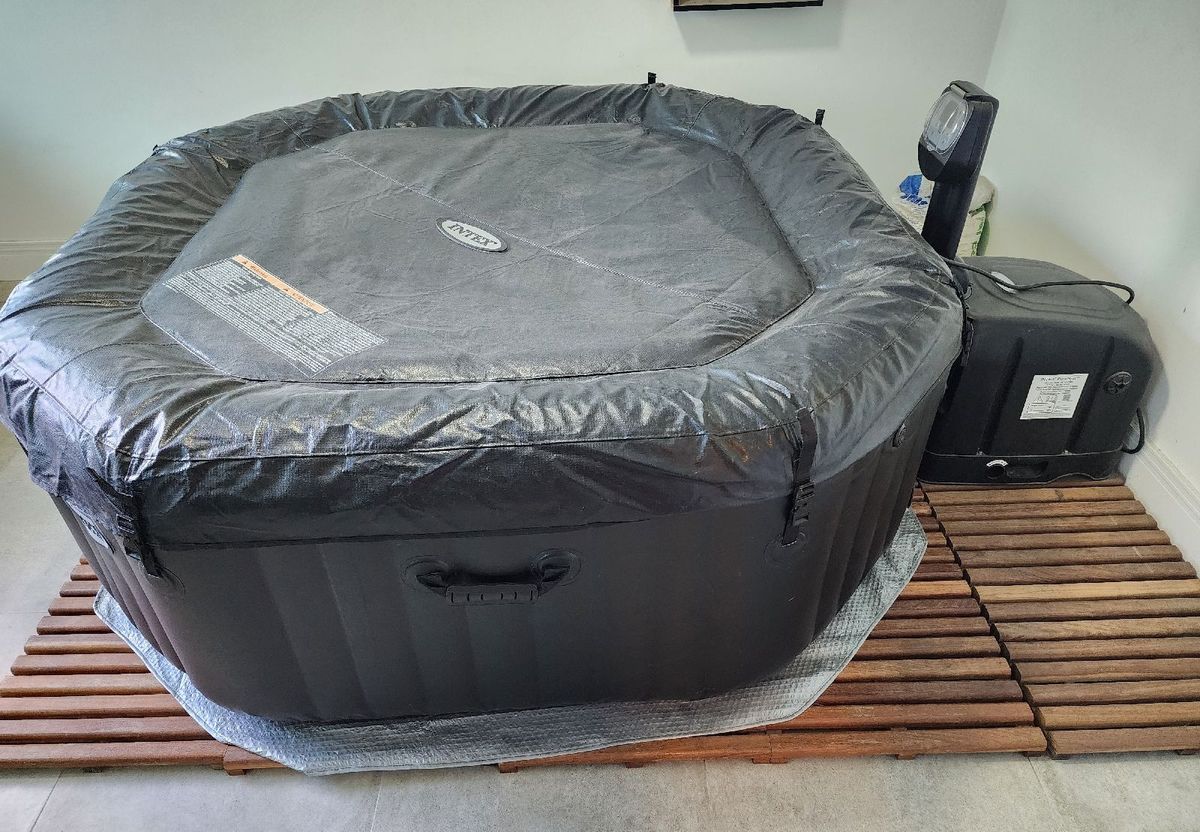 Spa Inflável Octogonal Purespa Jet&bubble Deluxe 795l 127v Intex ...