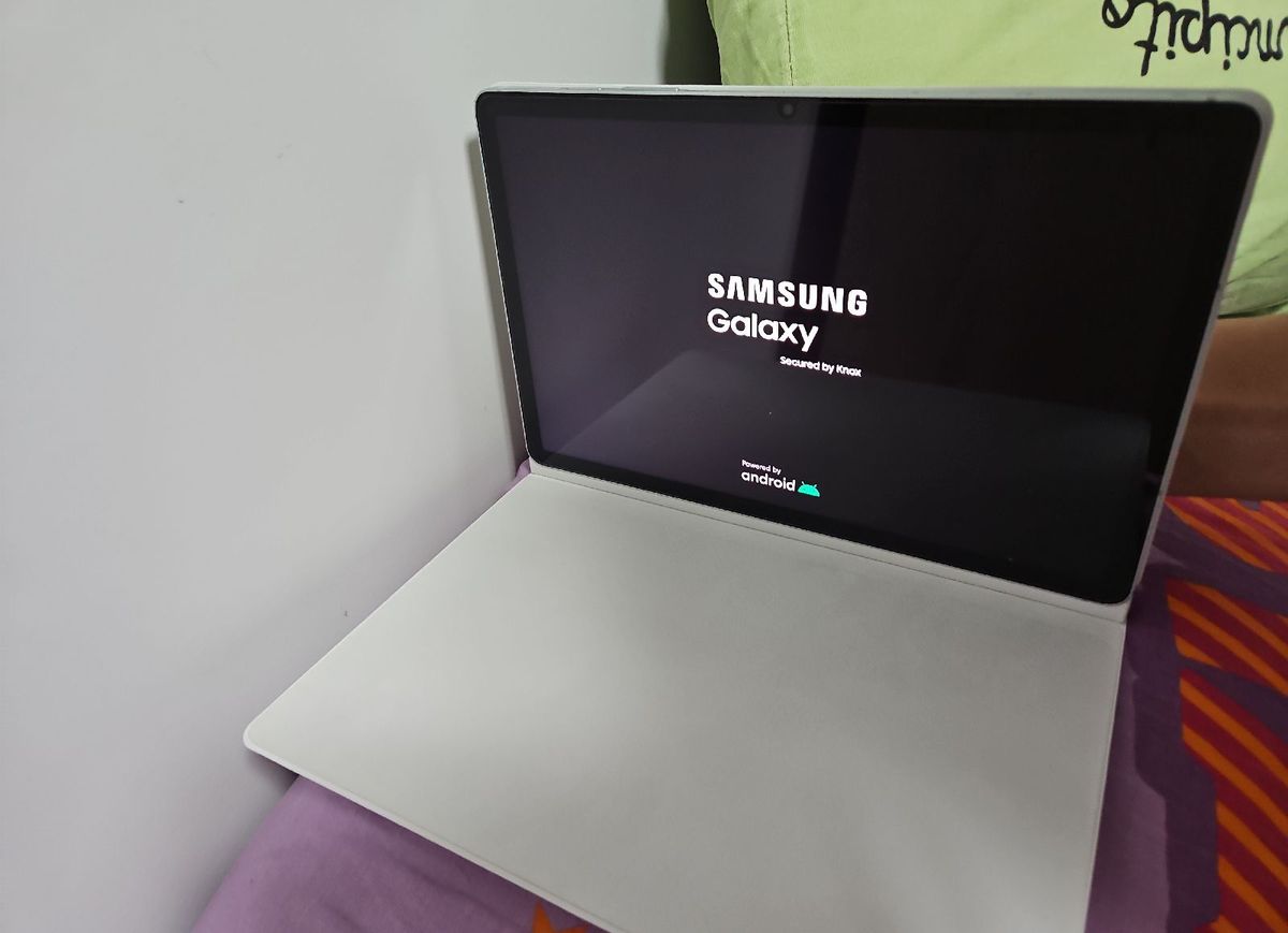 Tablet Samsung Galaxy Tab S9 Fe 5g, 128gb, 6gb Ram, Tela Imersiva de 10 ...