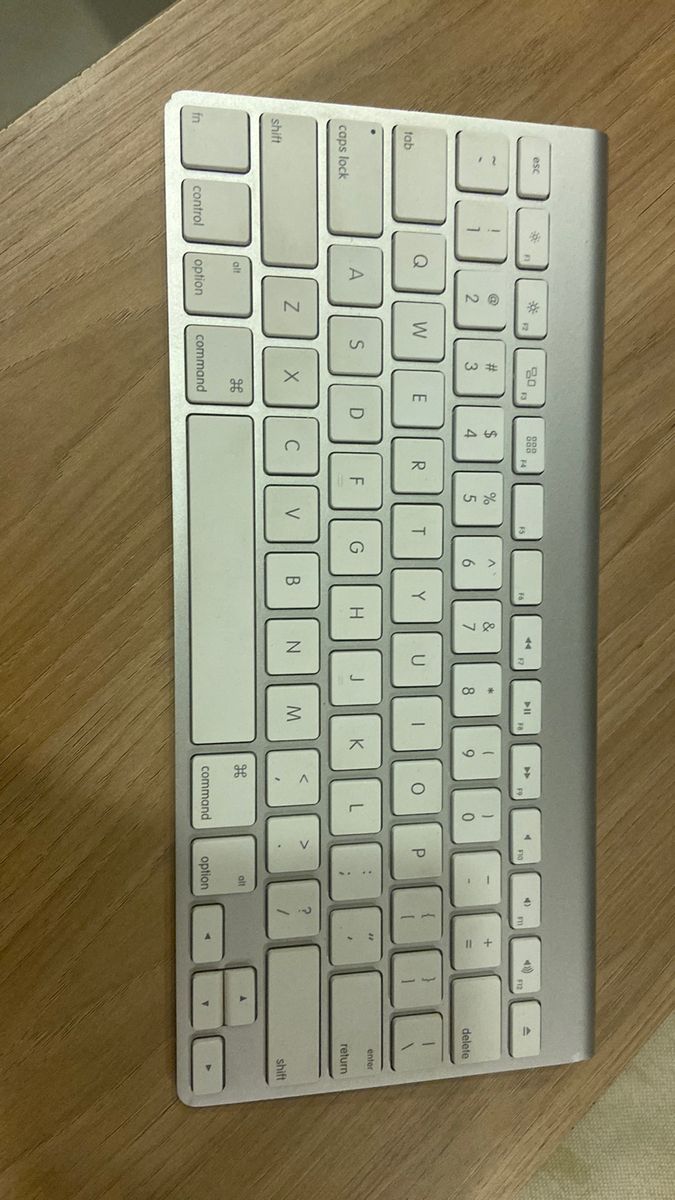 Teclado Apple | Teclado p/ Computador Apple Usado 99254527 | enjoei