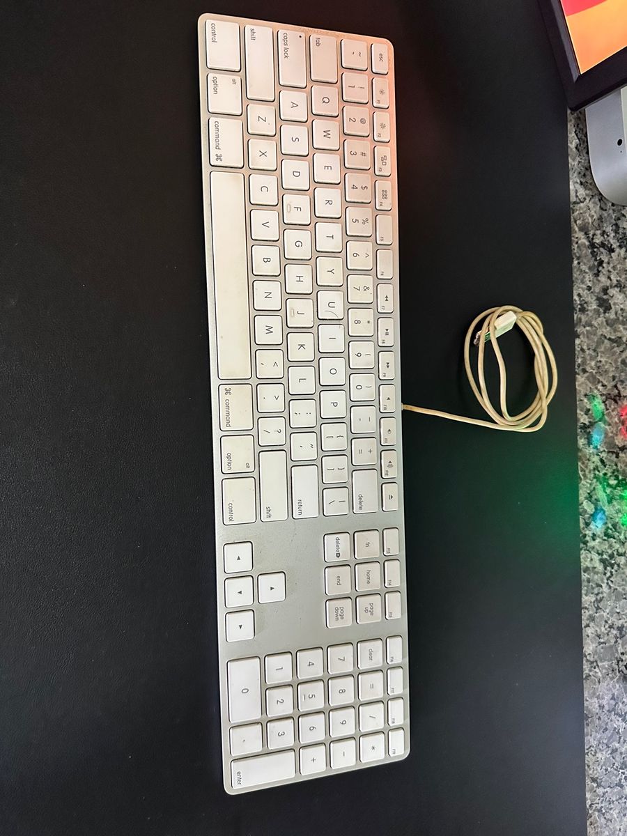 Teclado Apple | Teclado p/ Computador Apple Usado 83350521 | enjoei