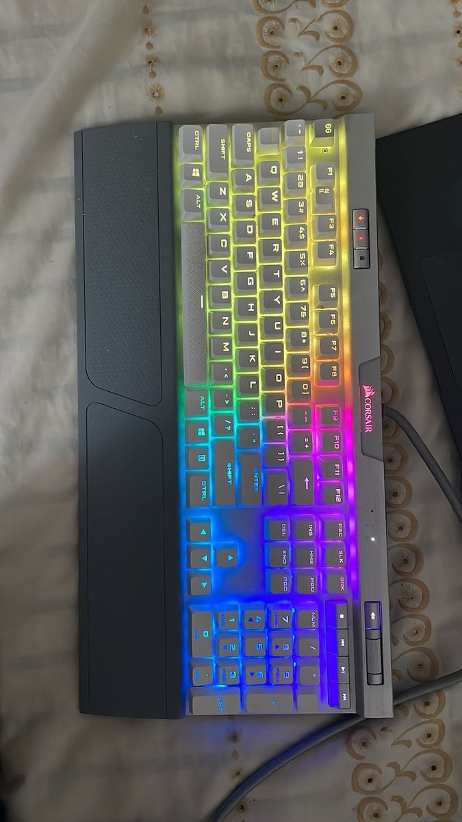 Teclado Logitech, Modelo K70. Super Raro. | Teclado p/ Computador ...