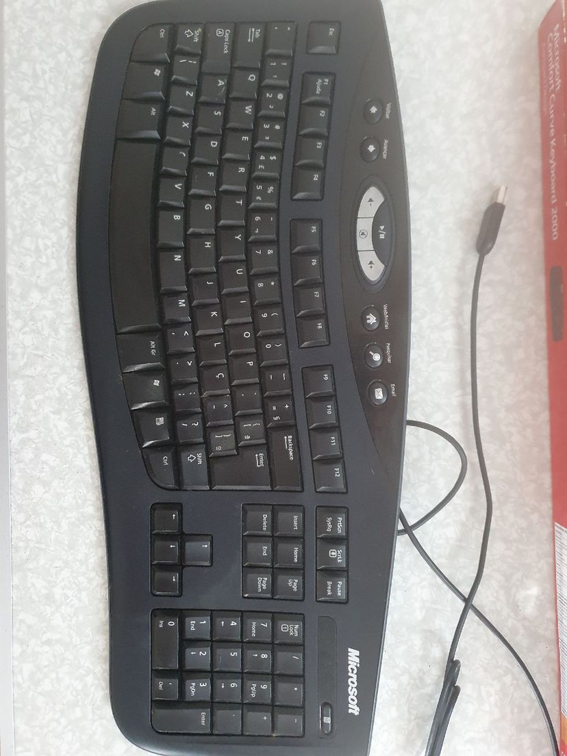 Teclado Microsoft Comfort Curve Keyboard 2000 | Mouse p/ Computador ...