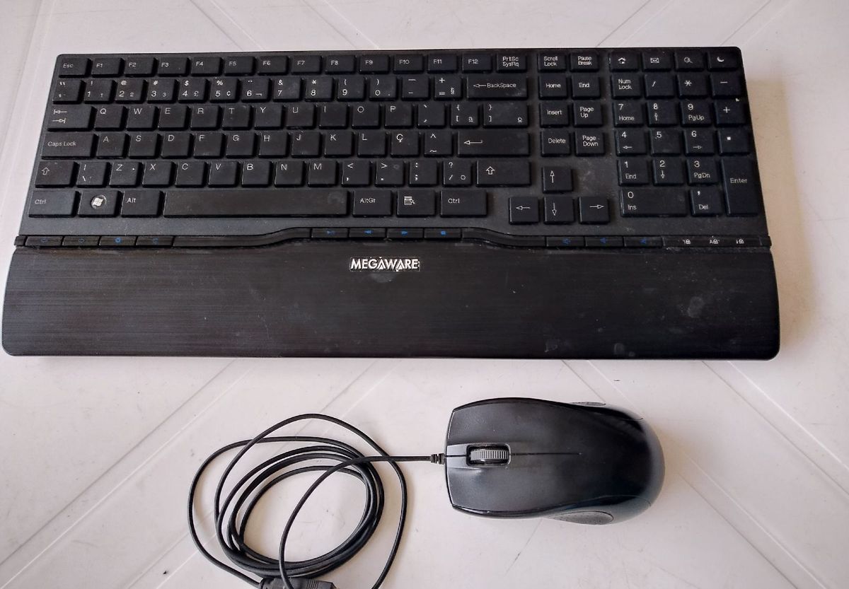 Teclado + Mouse | Computador Desktop Megaware Usado 60442715 | enjoei