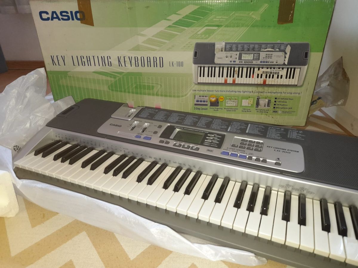 Teclado Musical Casio Key Lighting Lk-100 61 Teclas | Item de Música Casio Usado 106240656 | enjoei