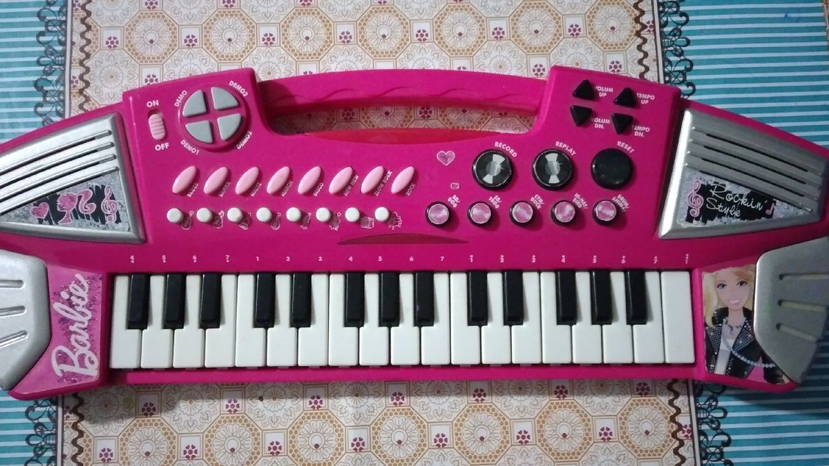 Teclado Musical da Barbie | Brinquedo Barbie Usado 63483959 | enjoei
