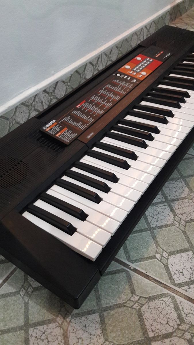 Teclado Musical Yamaha Psr Séries Psr-f51 | Item de Música Yamaha Usado ...