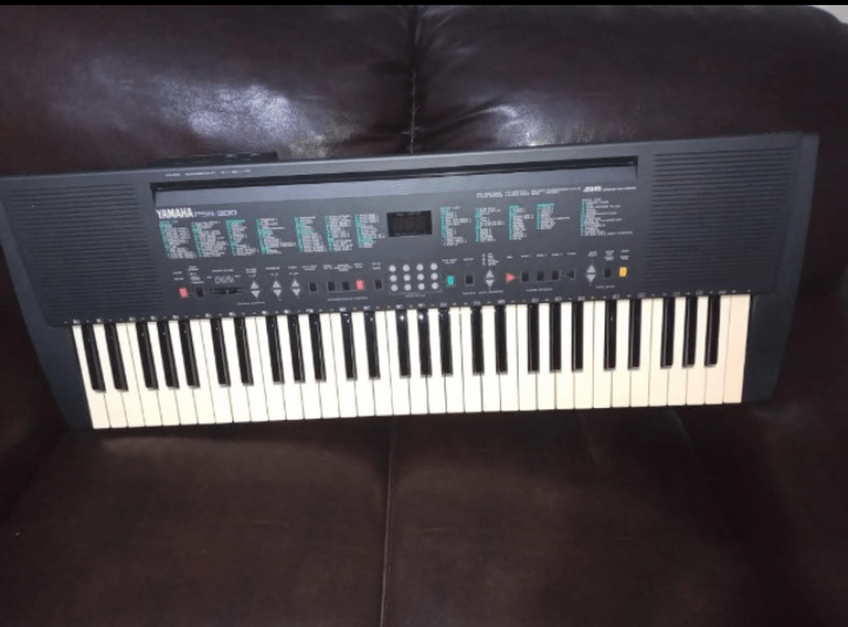 Teclado Yamaha Psr 300 | Item de Música Yamaha Usado 48854992 | enjoei