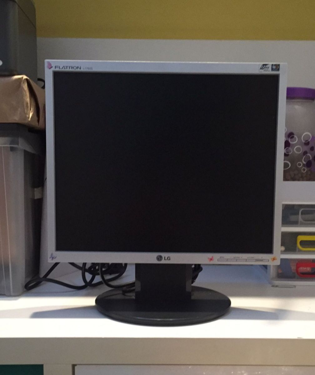 Tela Lg Pc | Computador Desktop Lg Usado 17199310 | enjoei