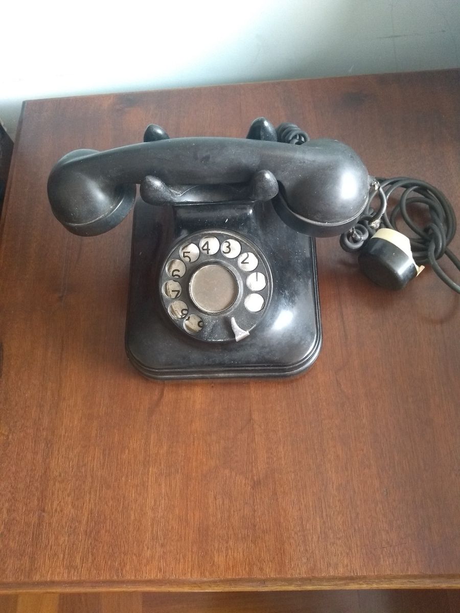 Telefone da Década de 1940 | Item de Decoração Se Marca Usado 78573502 ...