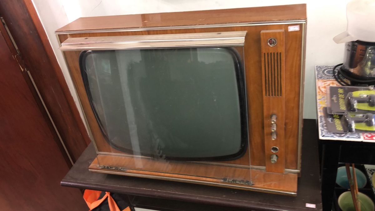 Televisão Antiga | Produto Vintage e Retro Usado 60626112 | enjoei