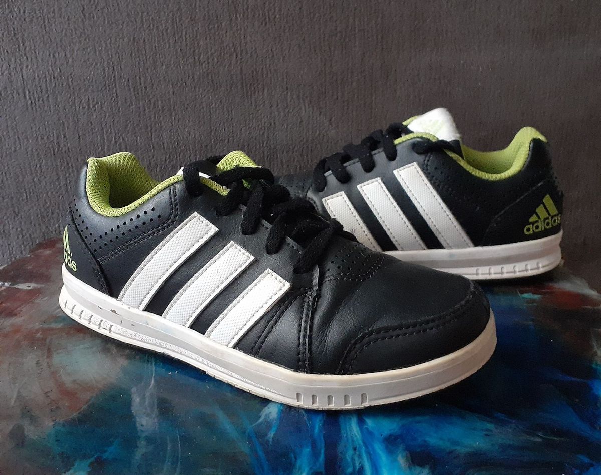 Tênis Adidas Original com Qr Code | Calçado Infantil para Meninos ...